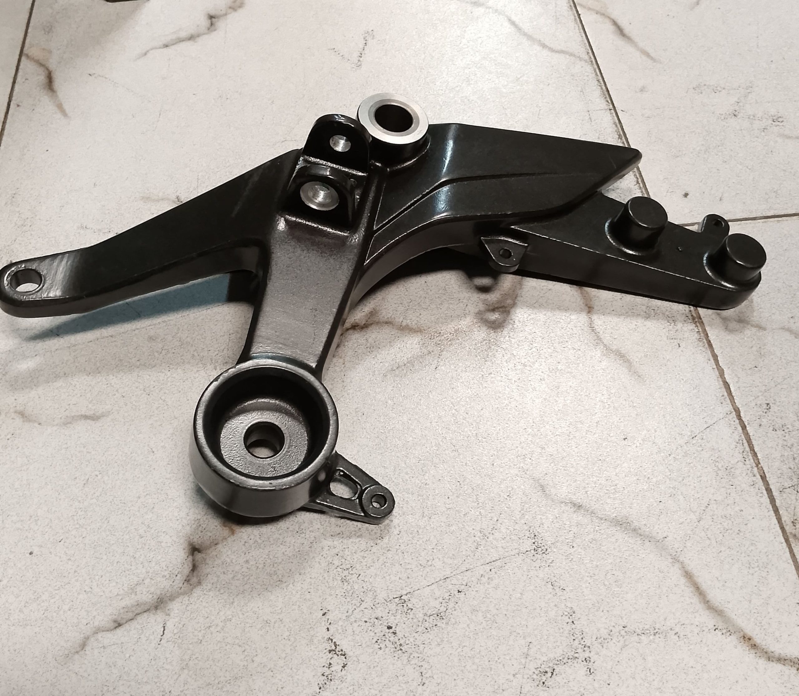 Rider Footrest Right Side RTR Apache 180cc – N9125980 – Motorcycle ...